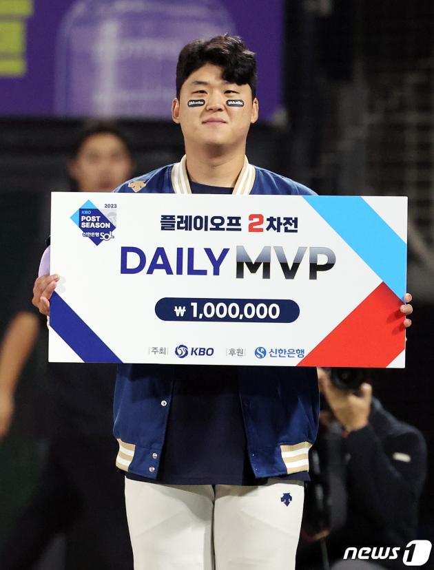 '가을 에이스' 등극한 NC 신민혁 "무실점 피칭 이어가고파"[PO2](종합)